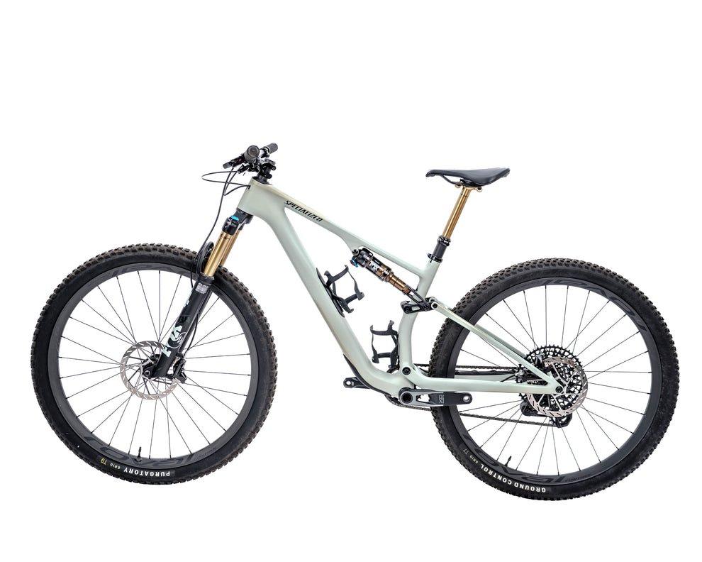 [Pre-Owned] 2025 Specialized Epic 8 Pro EVO - Size M – Incycle Bicycles