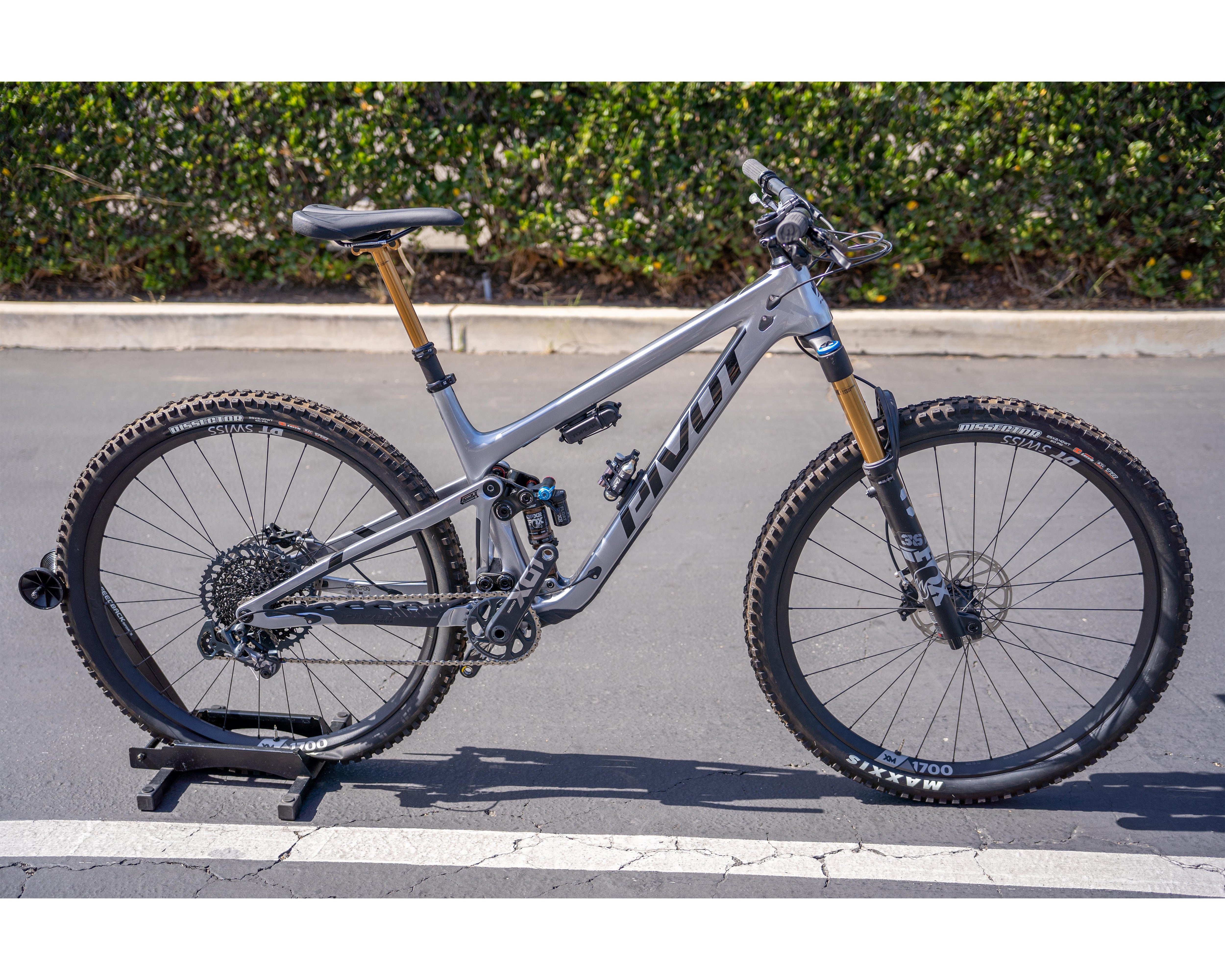 2021 Pivot Trail 429 V3 Pro X01 Enduro Met Silver LG – Incycle Bicycles